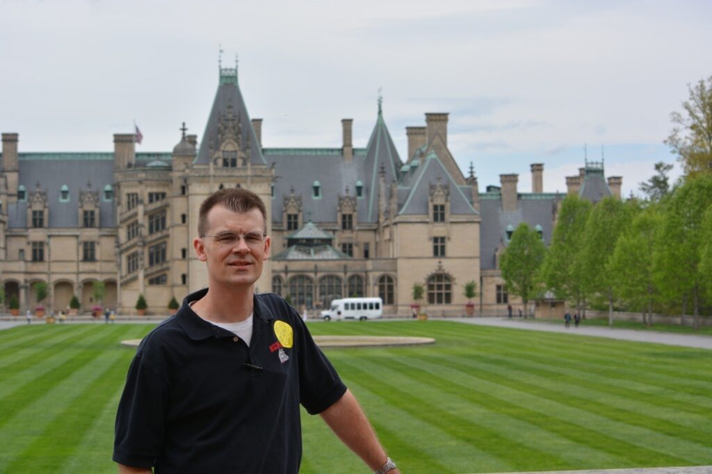 Teacher Spotlight - Joseph Hauser - Foundation For Teaching Economics